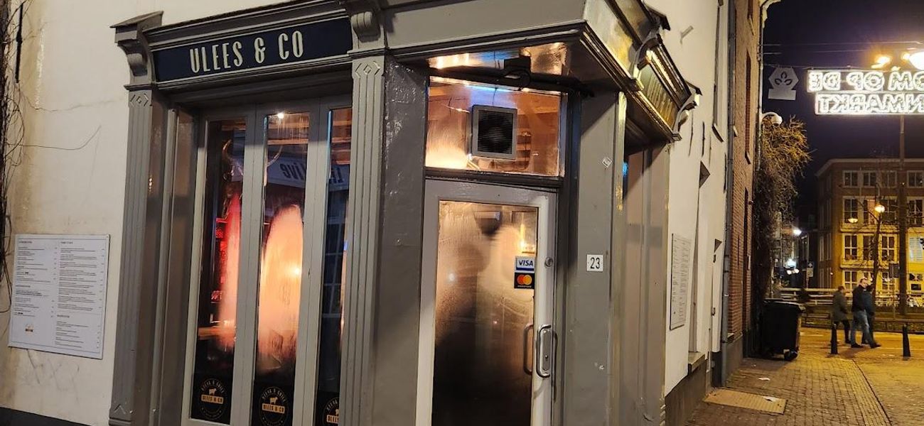 Bij Vlees & CO Arnhem betaal je met creditcards van American Express ...