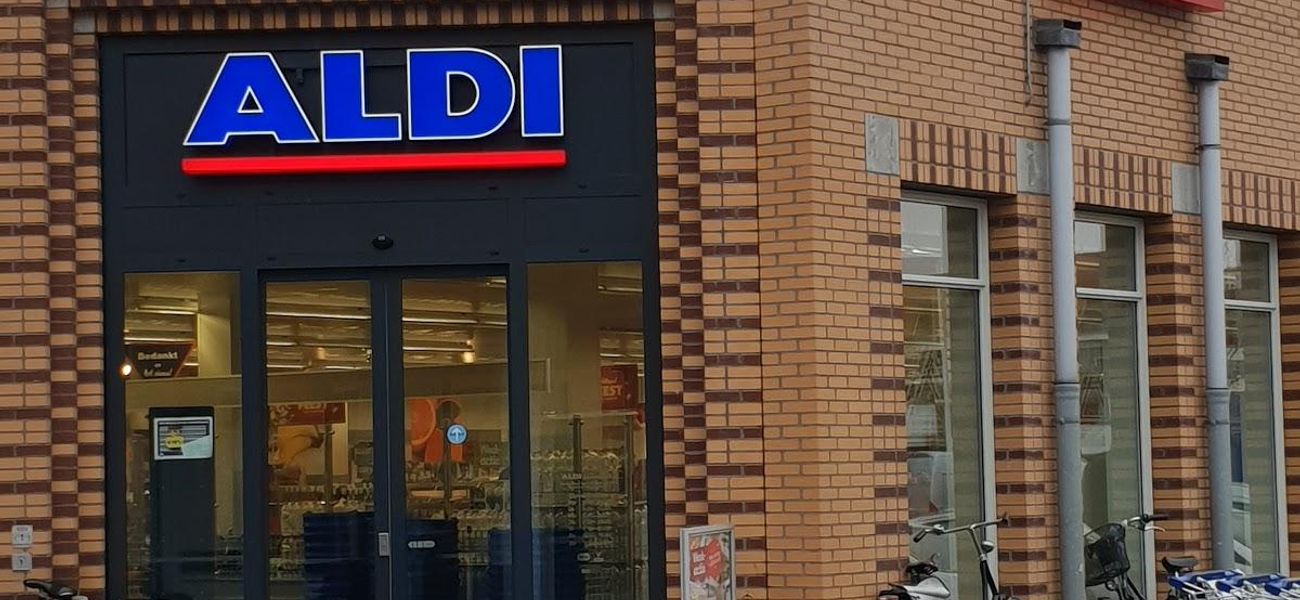 Bij ALDI in Monster betaal je met creditcards van American Express ...