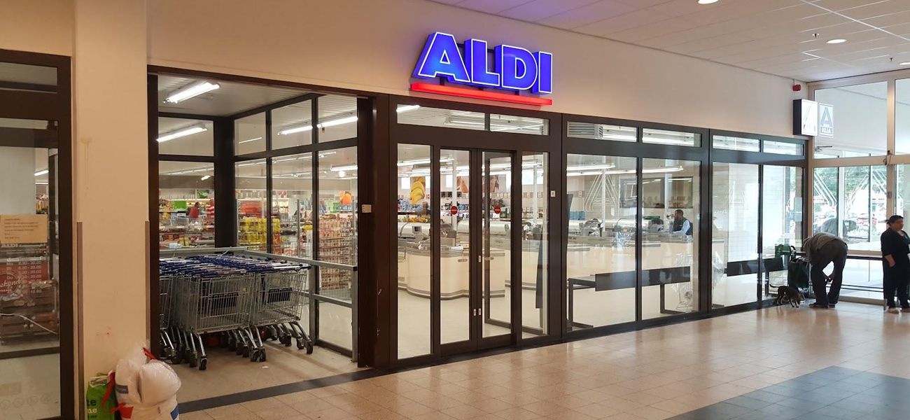 Bij ALDI in Den Haag (Laakweg E) betaal je met creditcards van American ...