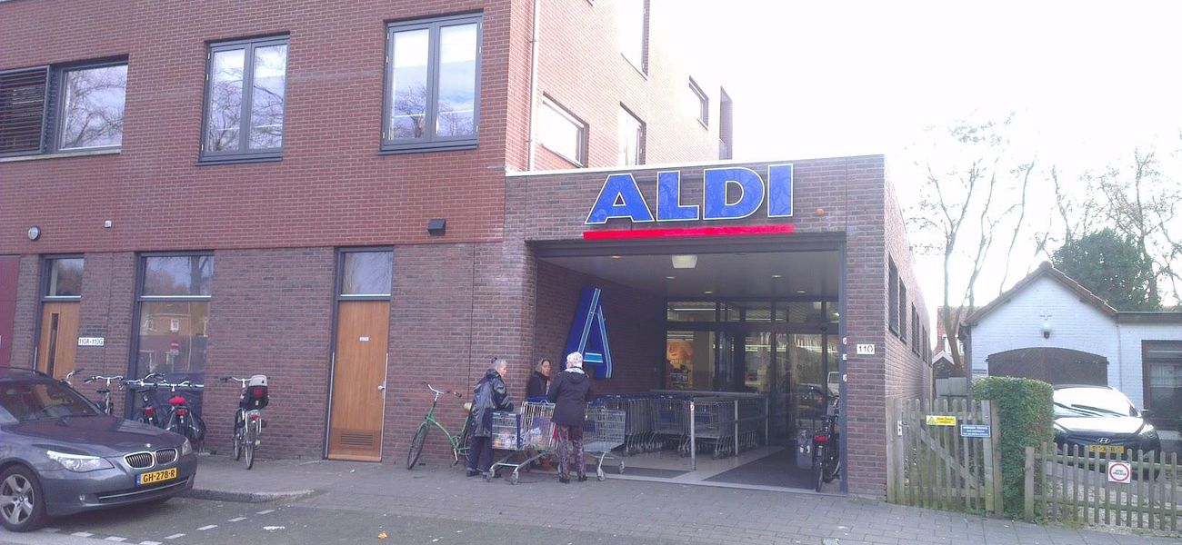 Bij ALDI in Zeist (Johan van Oldenbarneveltlaan) betaal je met creditcards van American Express ...