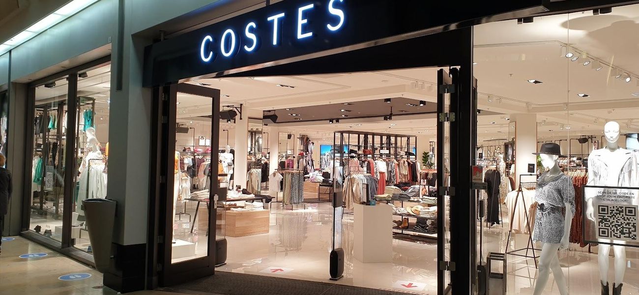 Bij Costes Women in Rotterdam (Poolsterstr.) betaal je met creditcards ...