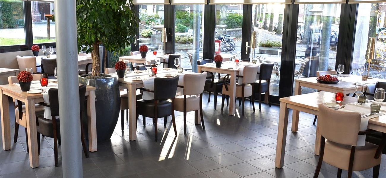 Bij De Lindeboom in Beek betaal je met creditcards van American Express ...