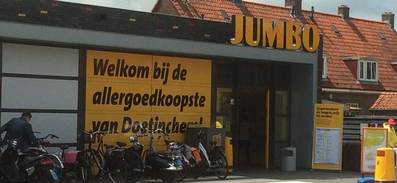 Bij Jumbo in Doetinchem betaal je met creditcards van American Express ...