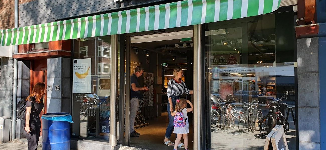 Bij Marqt Beethovenstraat in Amsterdam betaal je met creditcards van ...