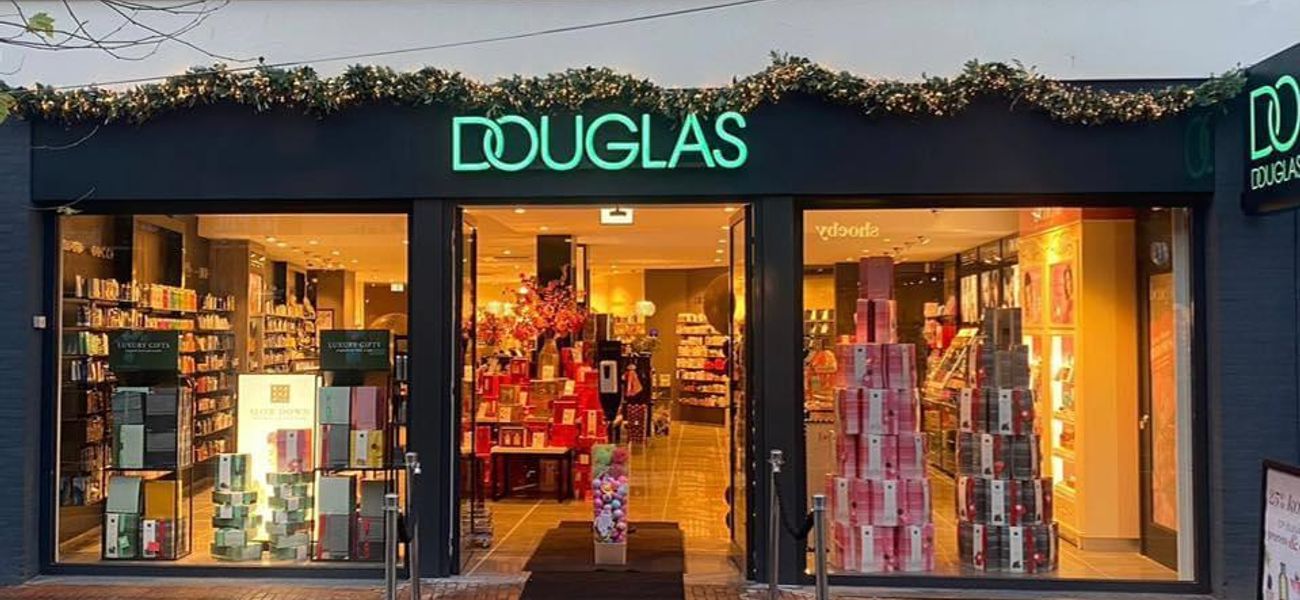 Bij Parfumerie Douglas Oss betaal je met creditcards van American ...
