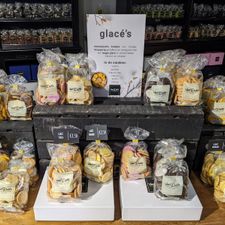 Bij Van Delft Chocolates & Bakery in Harderwijk (Luttekepoortstr ...