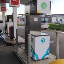 Bij Lukoil Express in Maastricht (Galjoenweg) betaal je met creditcards ...
