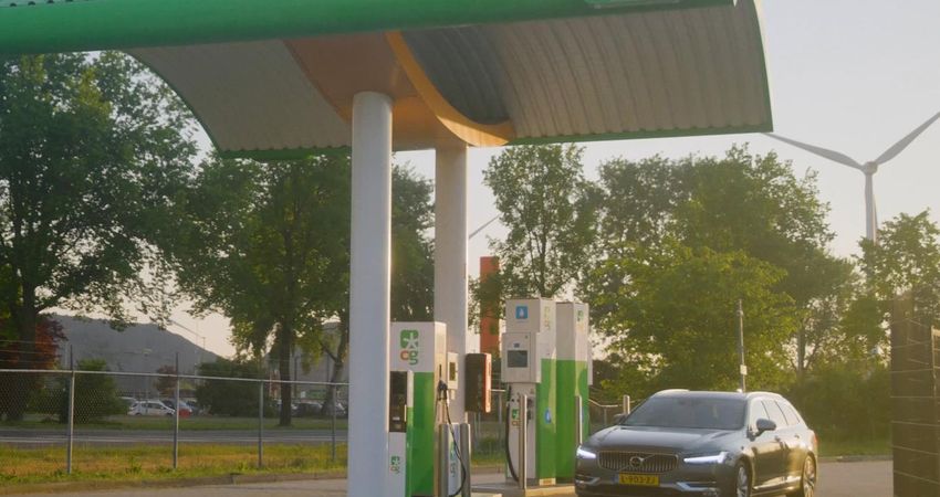 Bij OG Clean Fuels Hoofdkantoor (incl. Bio-CNG tankstation/EV snellader ...